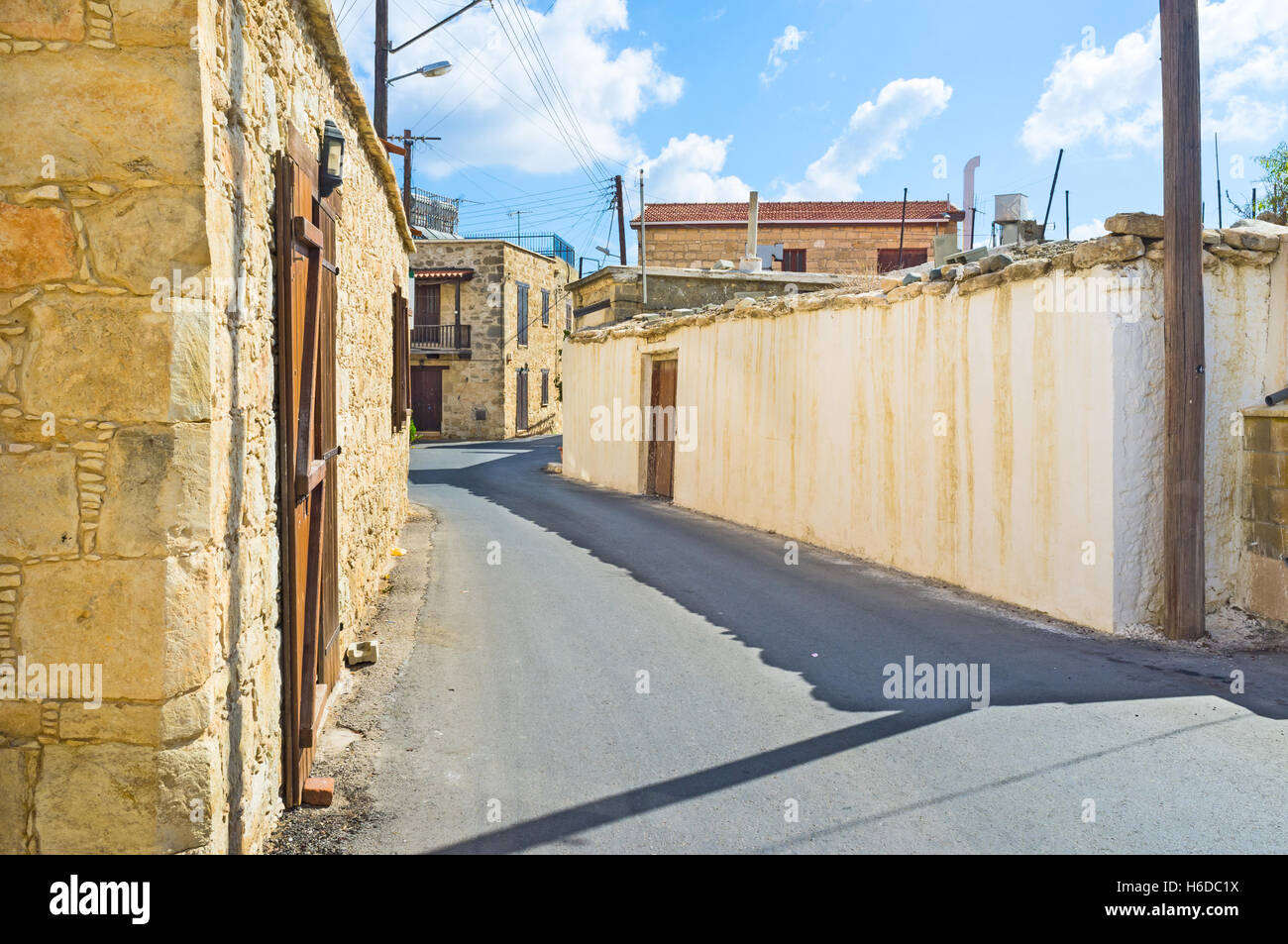 The mountain village of Neo Chorio consists of the narrow winding ...