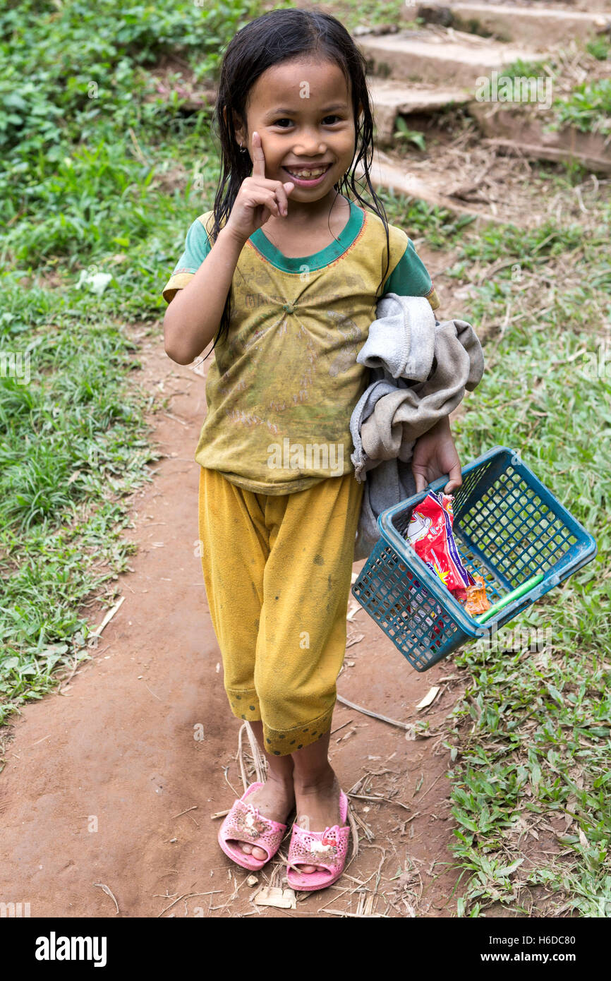 Sop Jam Village Nam Ou river Oudomxay province Laos - little girl Stock ...
