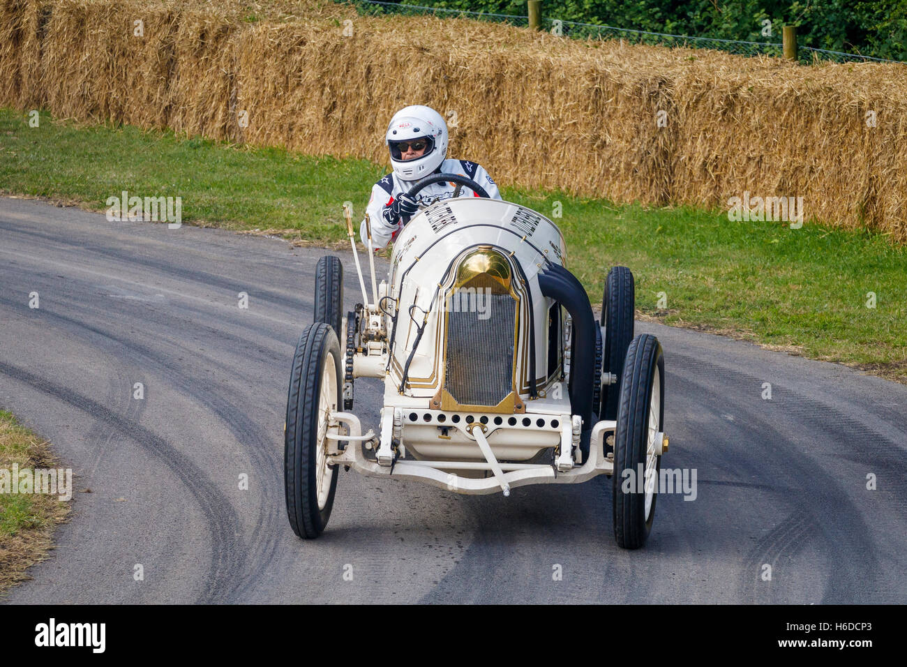 1909 Benz 200 "Blitzen Benz" at the 2016 Goodwood Festival of Speed ...