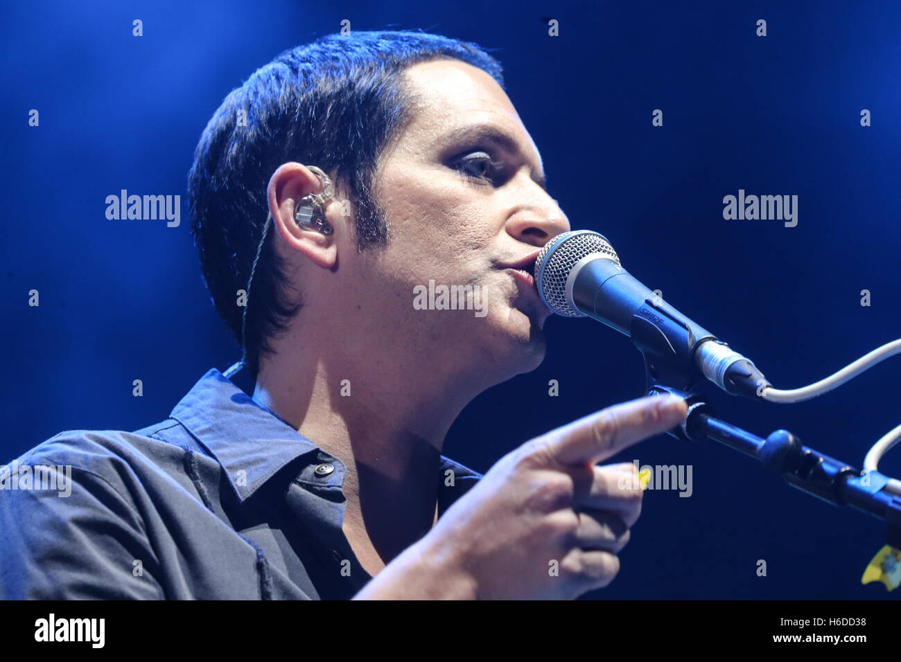 Lead Singer Band Placebo High Resolution Stock Photography and Images ...