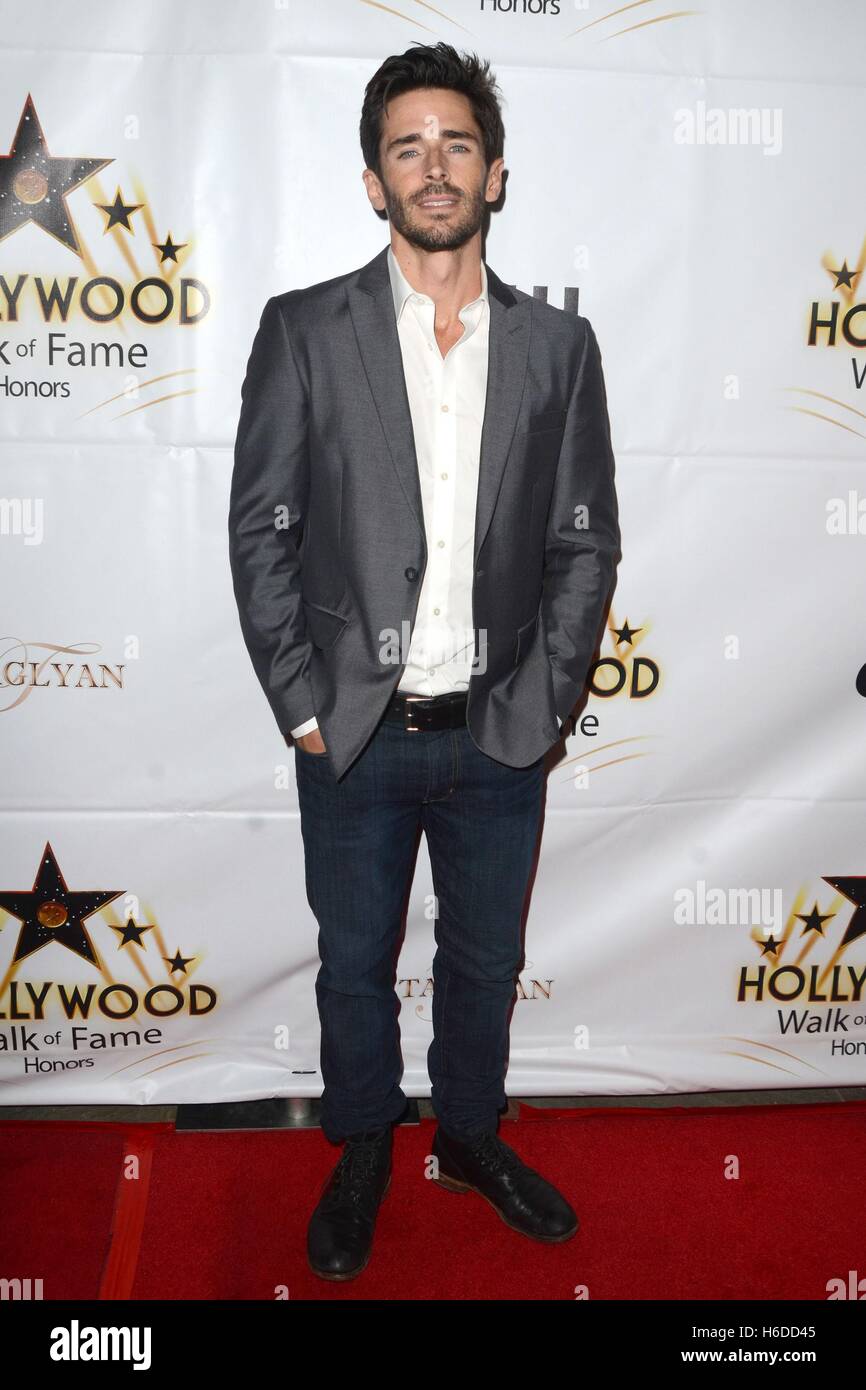 Los Angeles, CA, USA. 25th Oct, 2016. Brandon Beemer at arrivals for ...