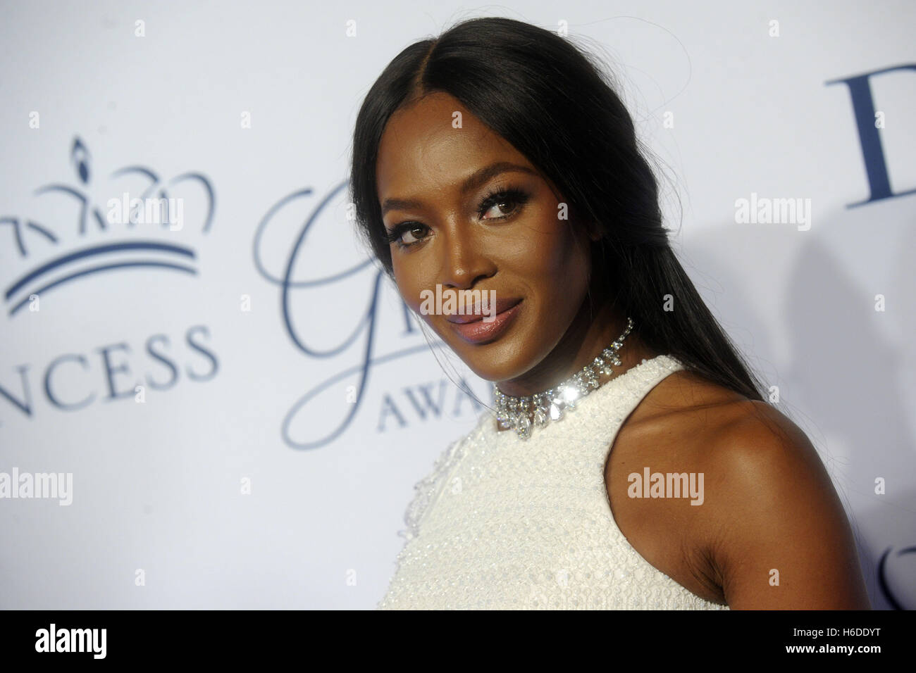 Naomi grace hi-res stock photography and images - Alamy