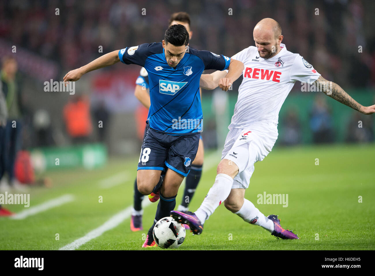 Cologne, Germany. 26th Oct, 2016. FC Cologne's Konstantin Rausch (R ...
