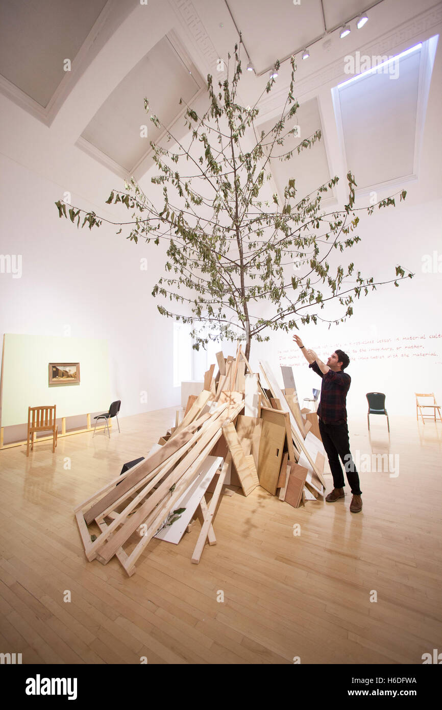 Edinburgh, UK. 27th Oct, 2016. Press view TALBOT RICE GALLERY as part ...