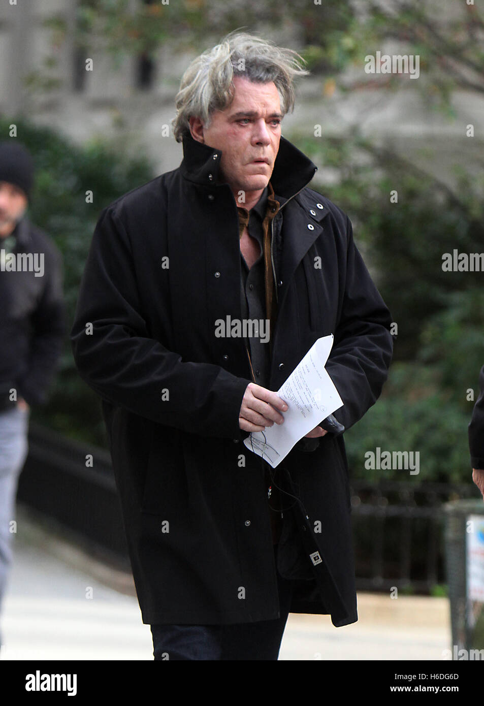 New York, USA. 26th October, 2016. Ray Liotta shooting on location for new season of Shades of ...