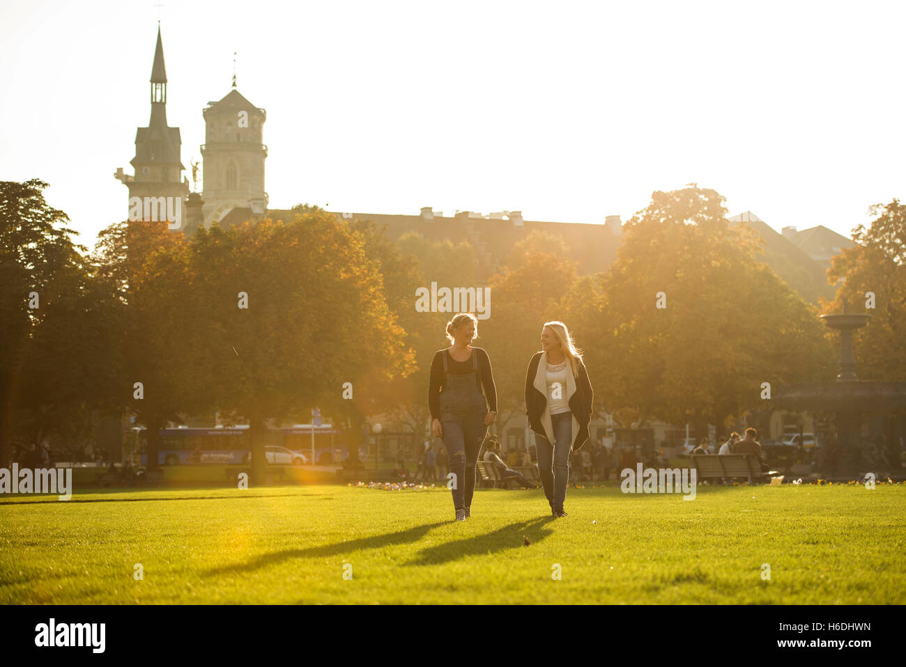 Stuttgart, Germany. 27th Oct, 2016. Jasmine Deborah Hueser (l) and her ...