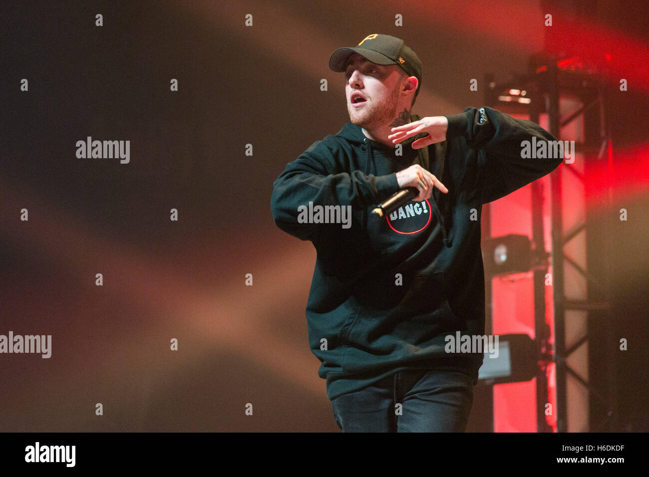 Madison, Wisconsin, USA. 26th Oct, 2016. Rapper MAC MILLER (MALCOLM ...