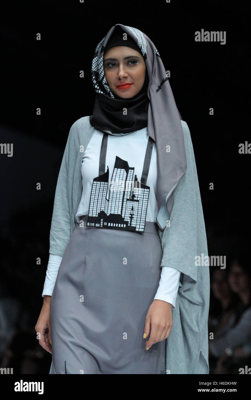 Jakarta, Jakarta, Indonesia. 27th Oct, 2016. Hannie Hananto and Avenue ...