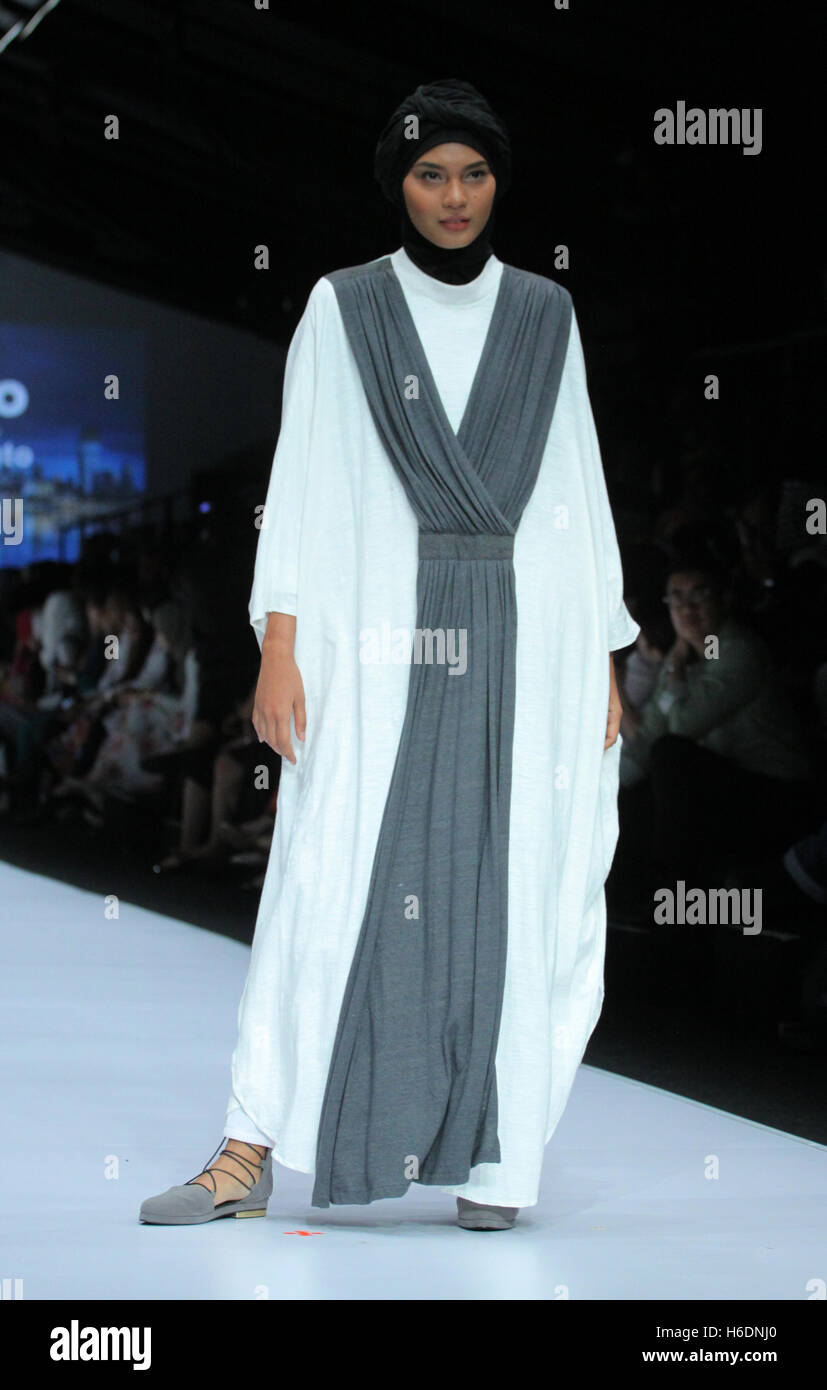 Jakarta, Indonesia. 27th Oct, 2016. Hannie Hananto and Avenue ...