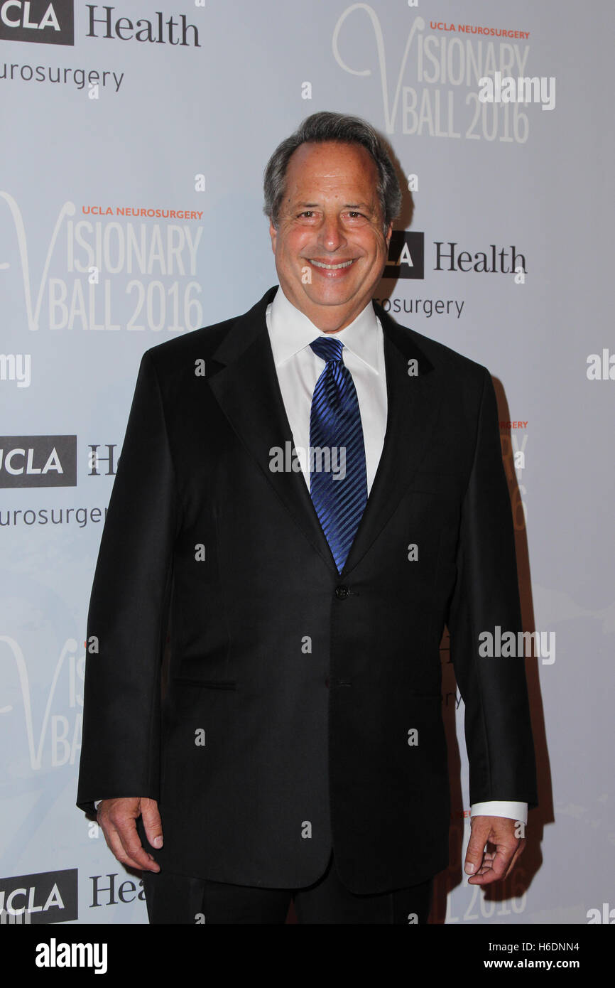 Jon lovitz beverly hills hi-res stock photography and images - Alamy