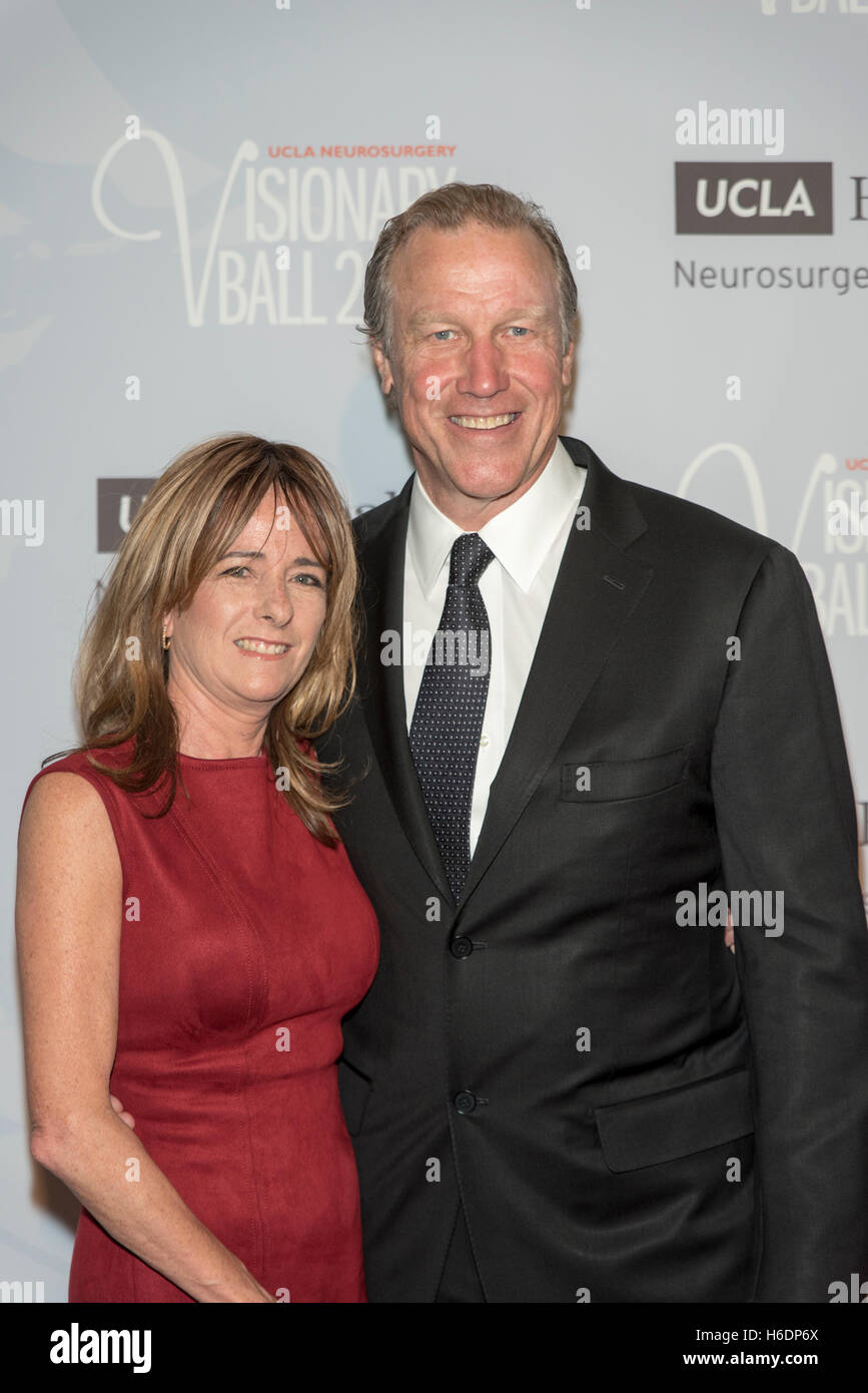 Beverly Hills, USA. 27th Oct, 2016. Dr. Neil Martin arrives at UCLA ...