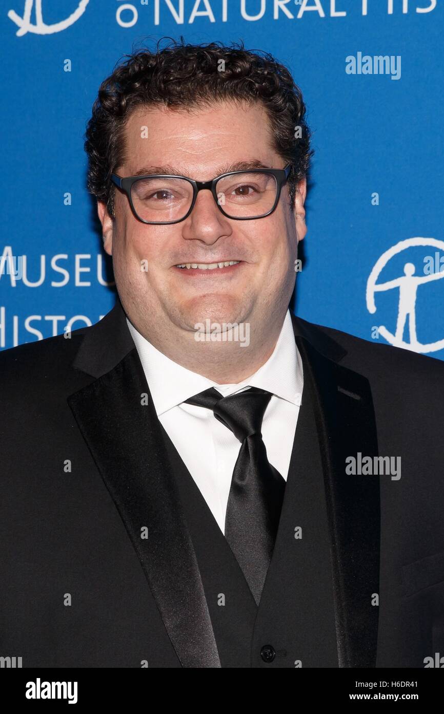 New York, NY, USA. 17th Nov, 2016. Bobby Moynihan at arrivals for ...