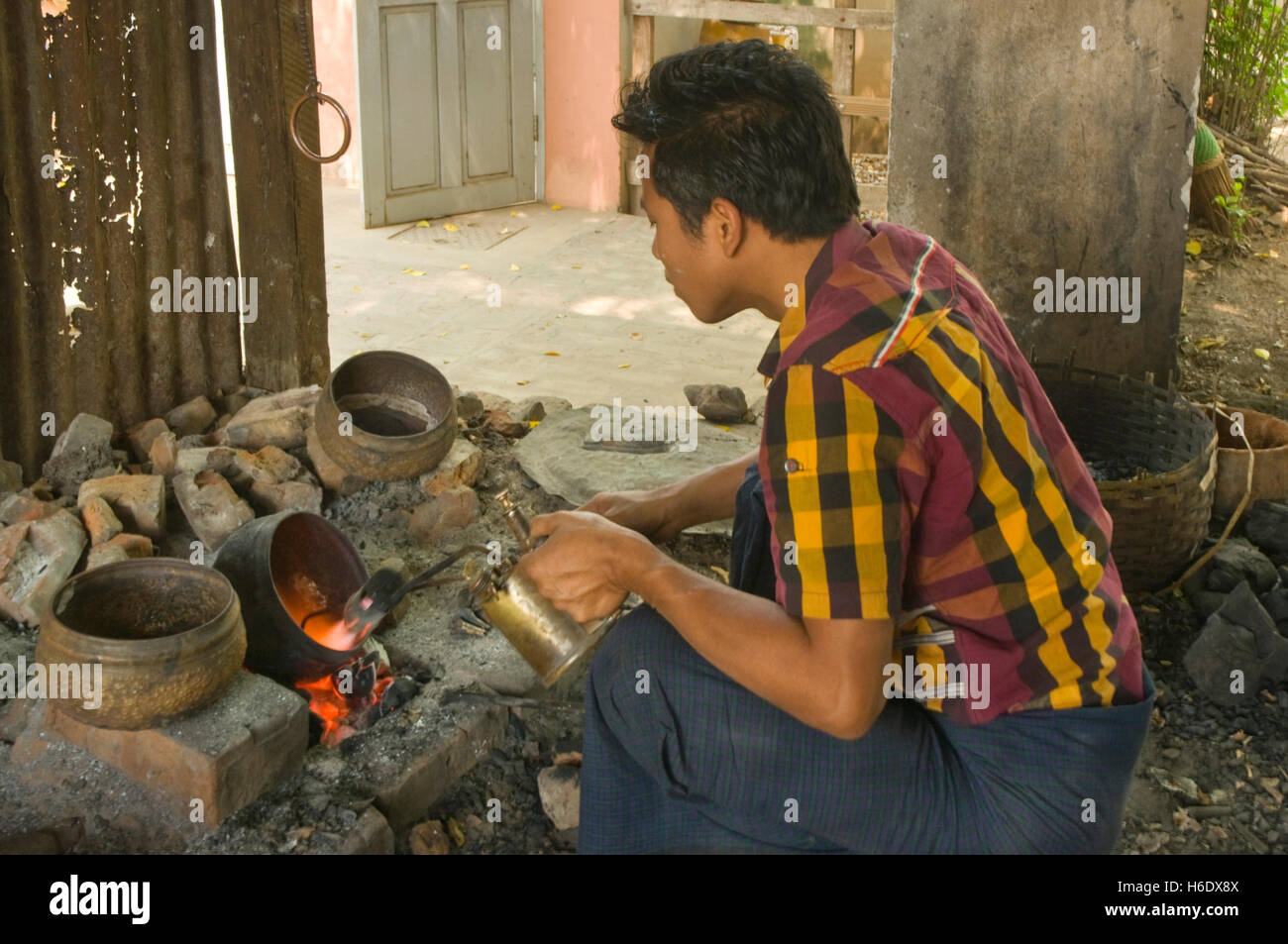 Monopoly man game hi-res stock photography and images - Alamy
