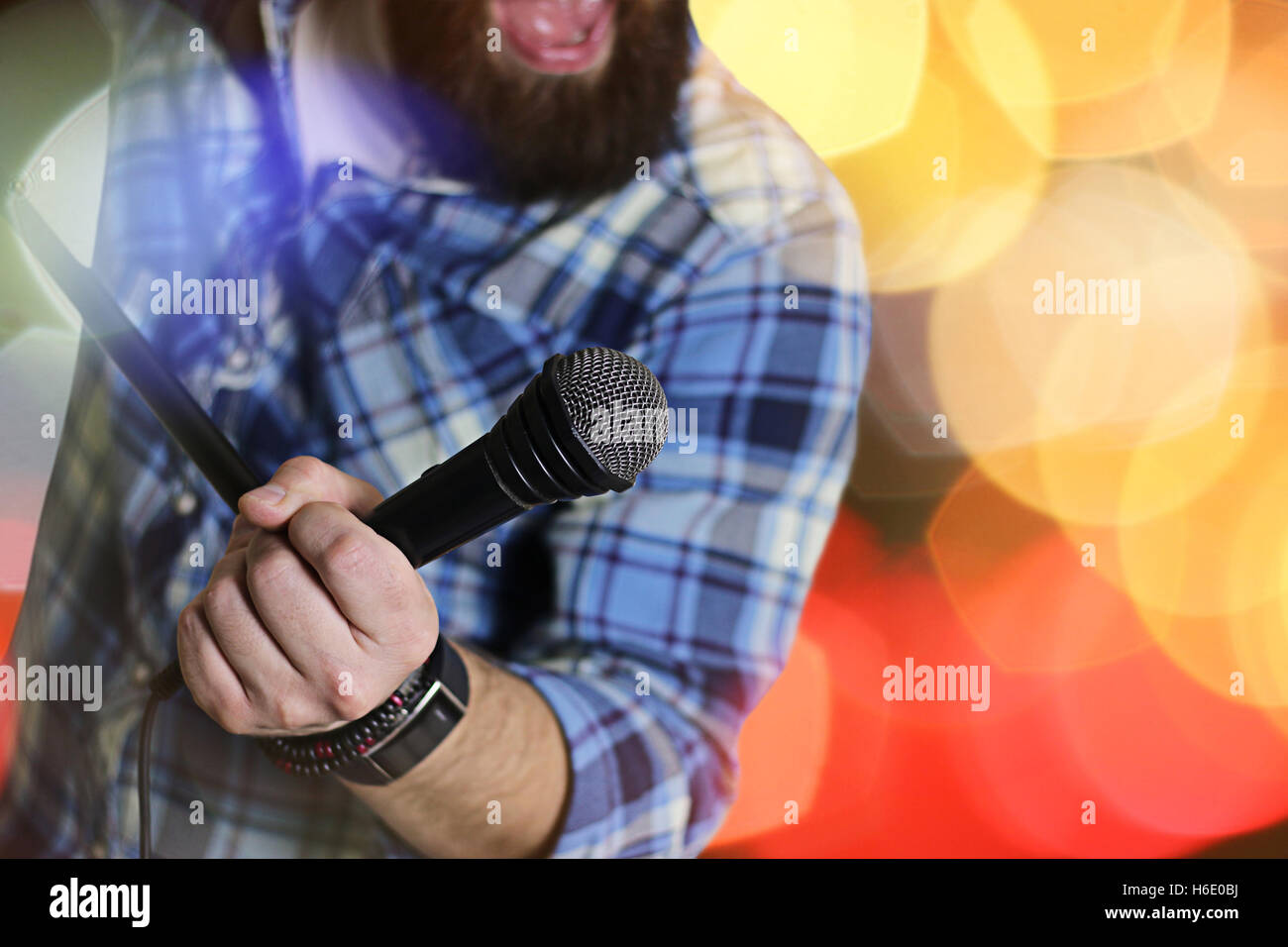 singer singing stage light Stock Photo - Alamy