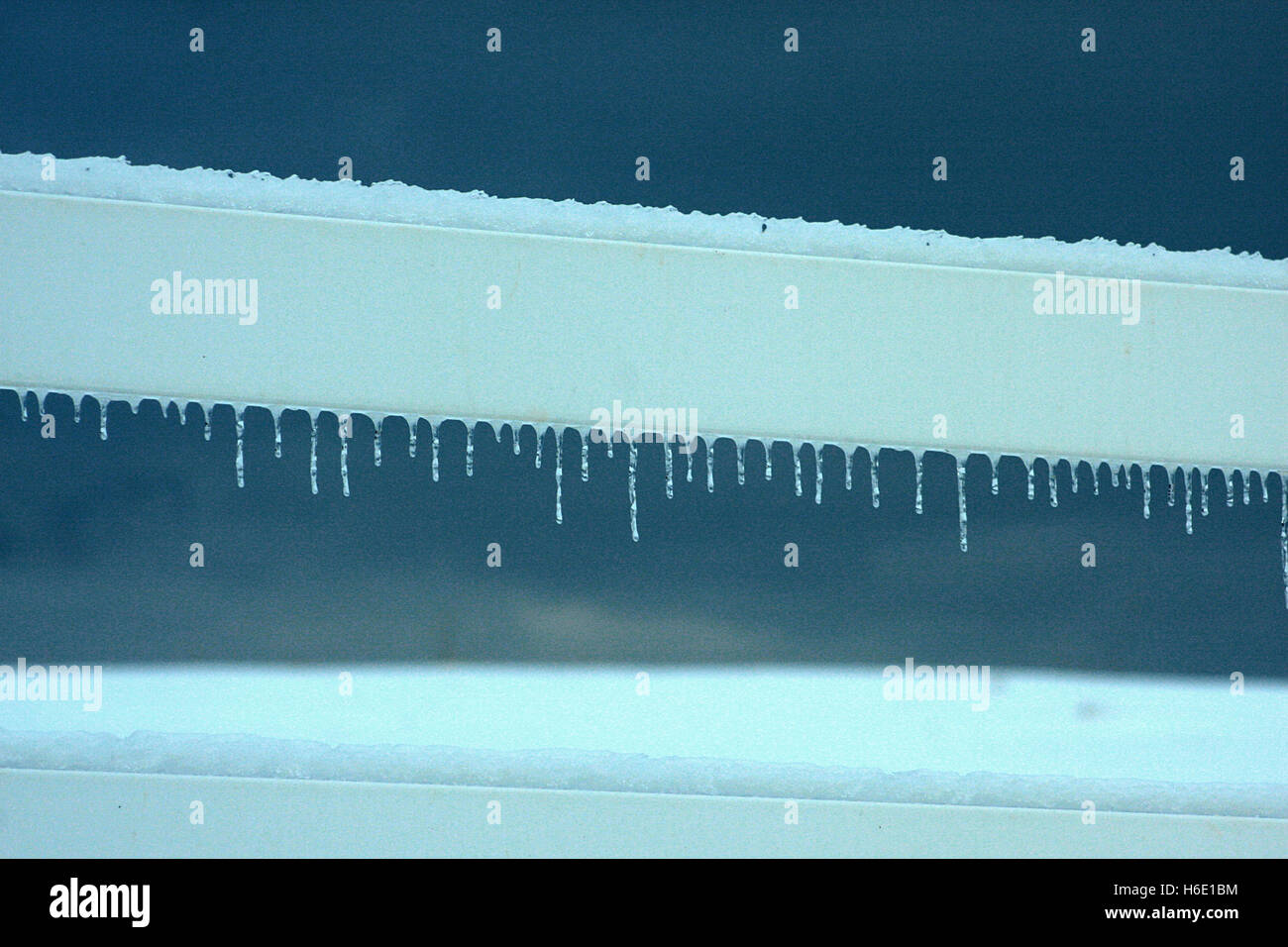 Beautiful delicate snow crystal hi-res stock photography and images - Alamy