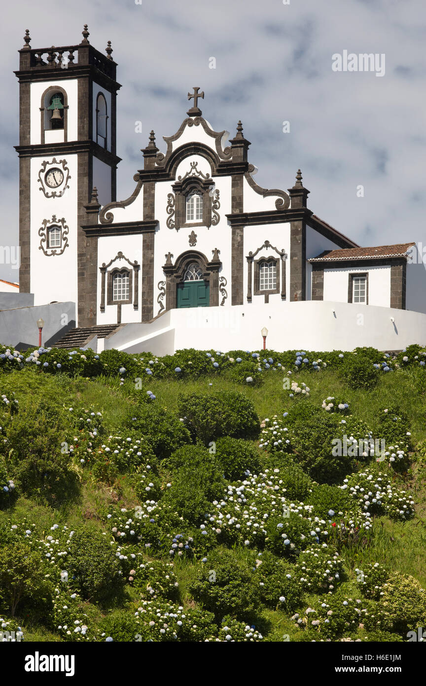 Traditional azores building facade hi-res stock photography and images ...