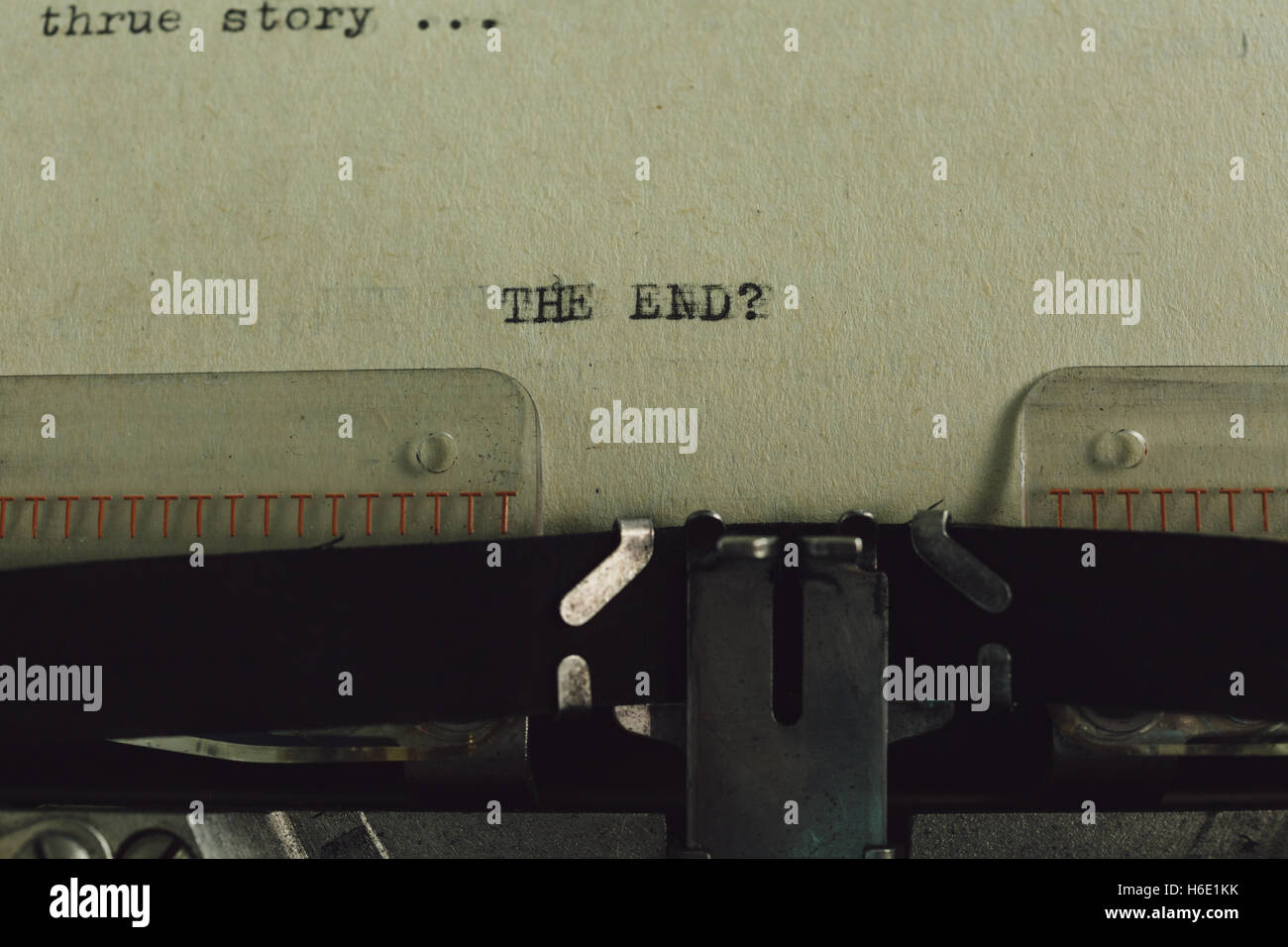 End symbol vertical hi-res stock photography and images - Alamy