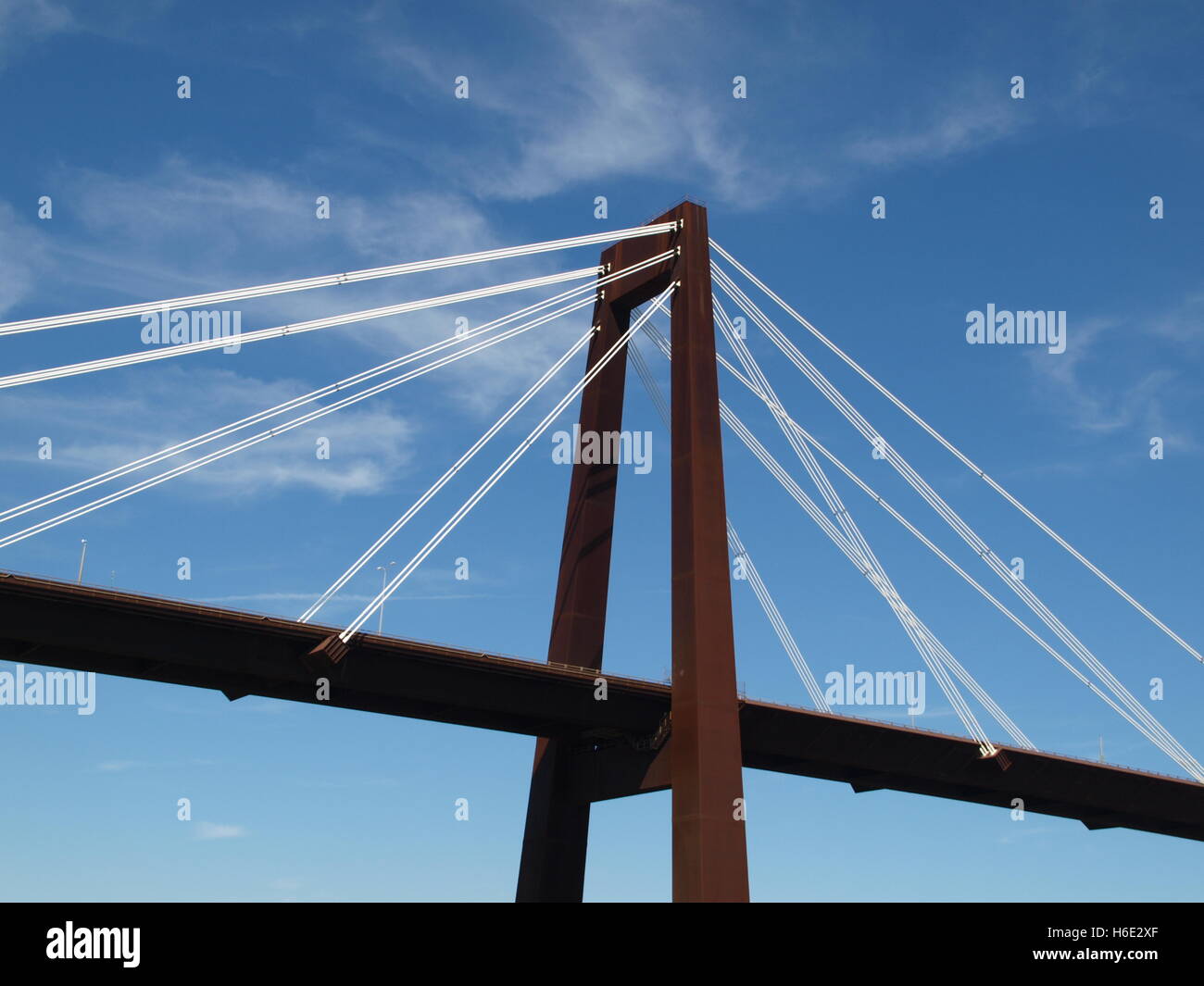 Sky bridge hi-res stock photography and images - Alamy