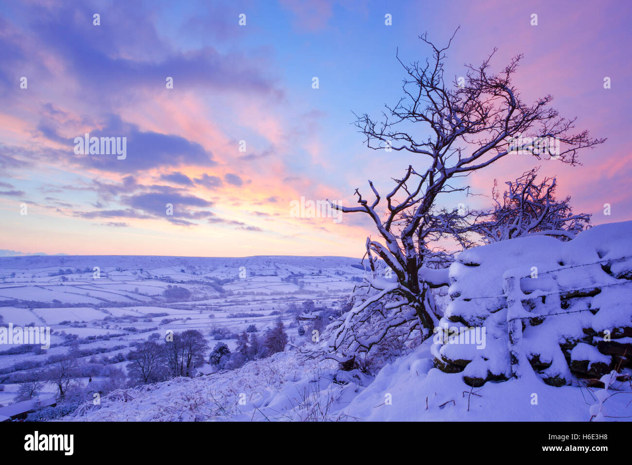 Colourful daybreak pre sunrise view of Danby Dale in North York Moors ...