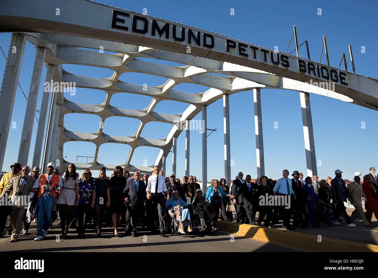 Pettus bridge civil rights walk hi-res stock photography and images - Alamy