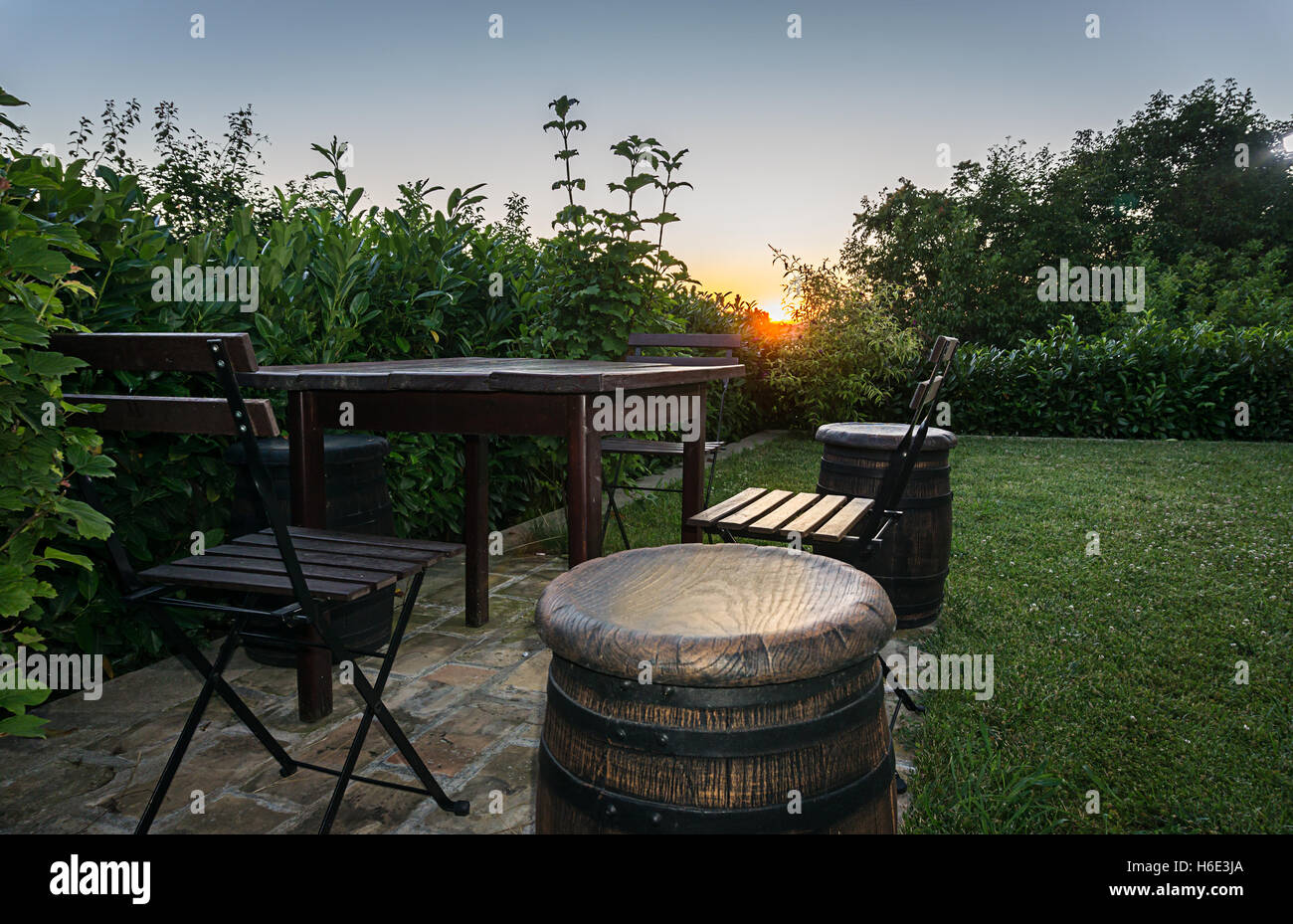 Beautiful backyard hi-res stock photography and images - Alamy