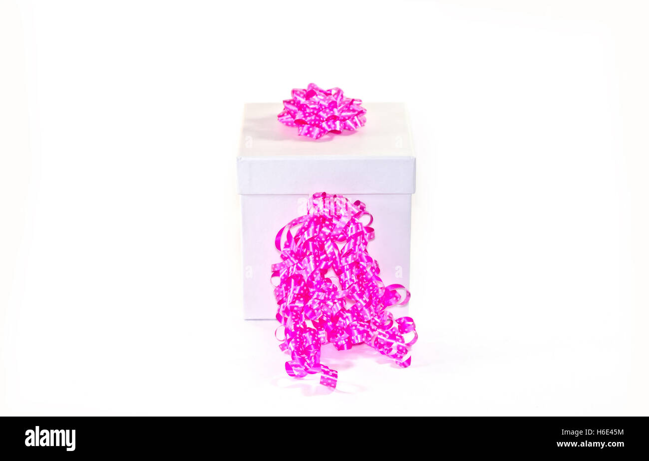 Gift Box with pink Ribbon and pink Bow Isolated on White Background ...
