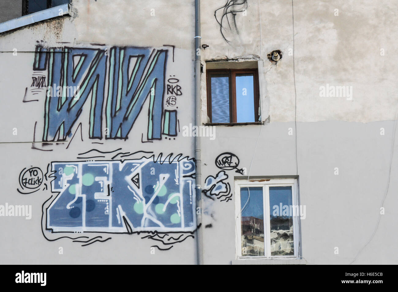 Graffiti street art in bucharest hi-res stock photography and images ...