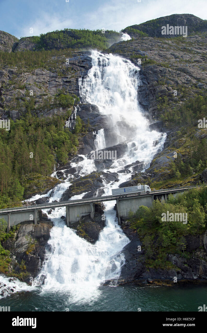 Langfoss waterfall hi-res stock photography and images - Alamy
