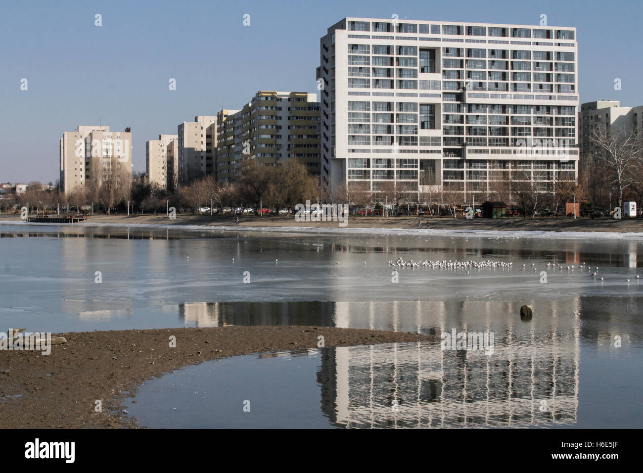 Tall residential blocks hi-res stock photography and images - Alamy