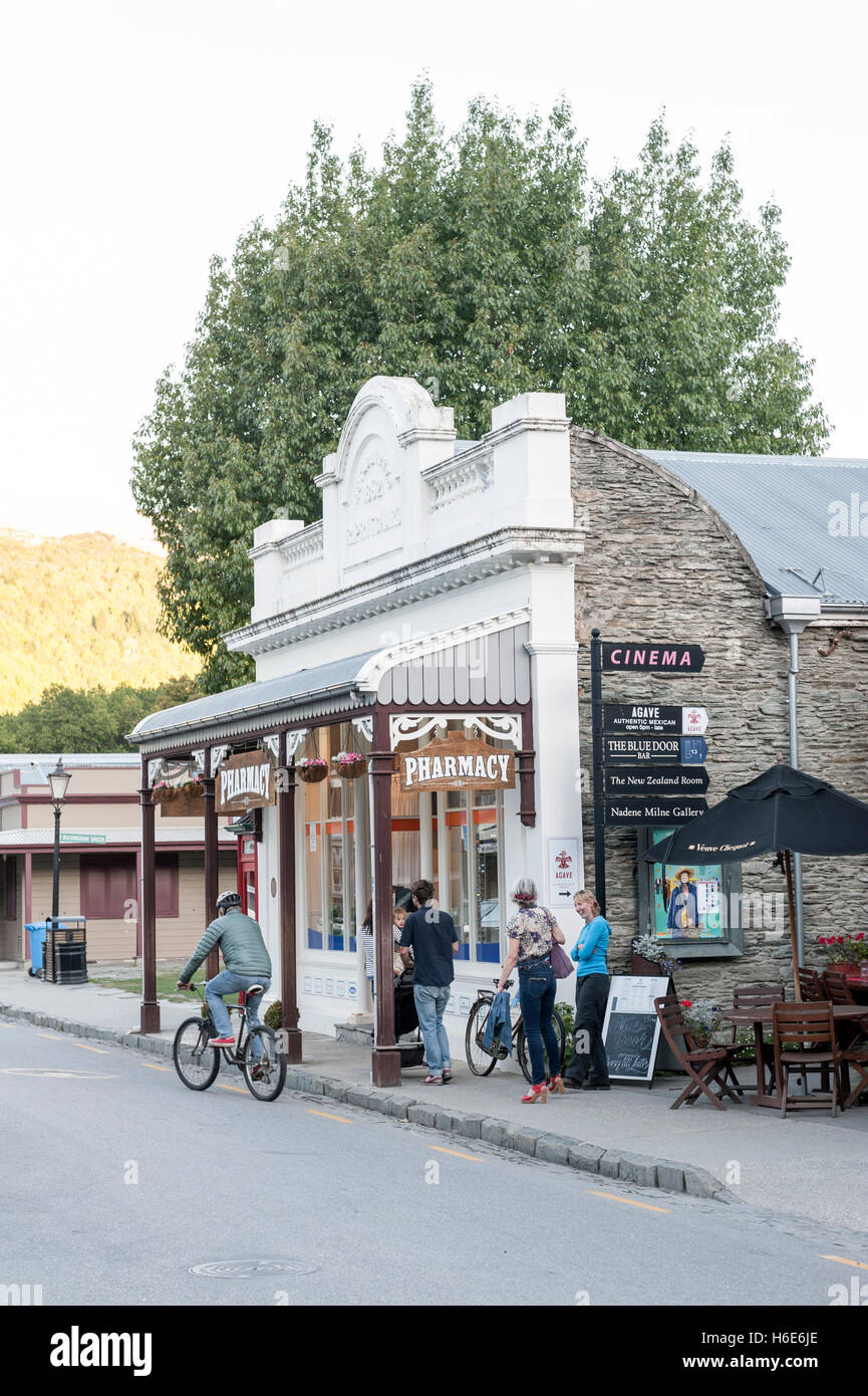 Arrowtown, New Zealand - February 2016: Old classic buildings and shops ...
