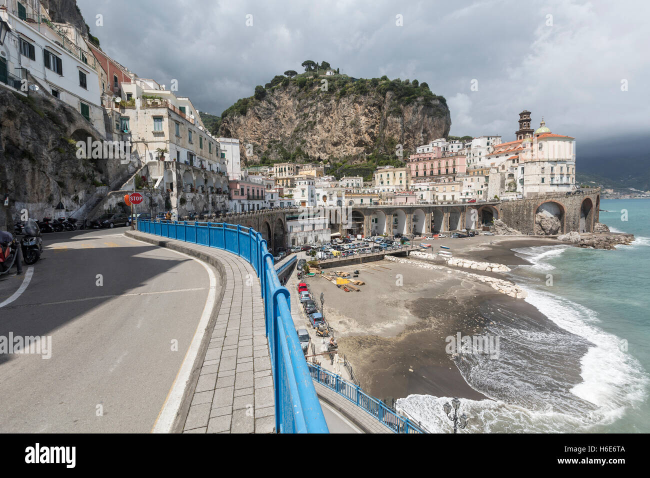 Atrani architecture footpath hi-res stock photography and images - Alamy
