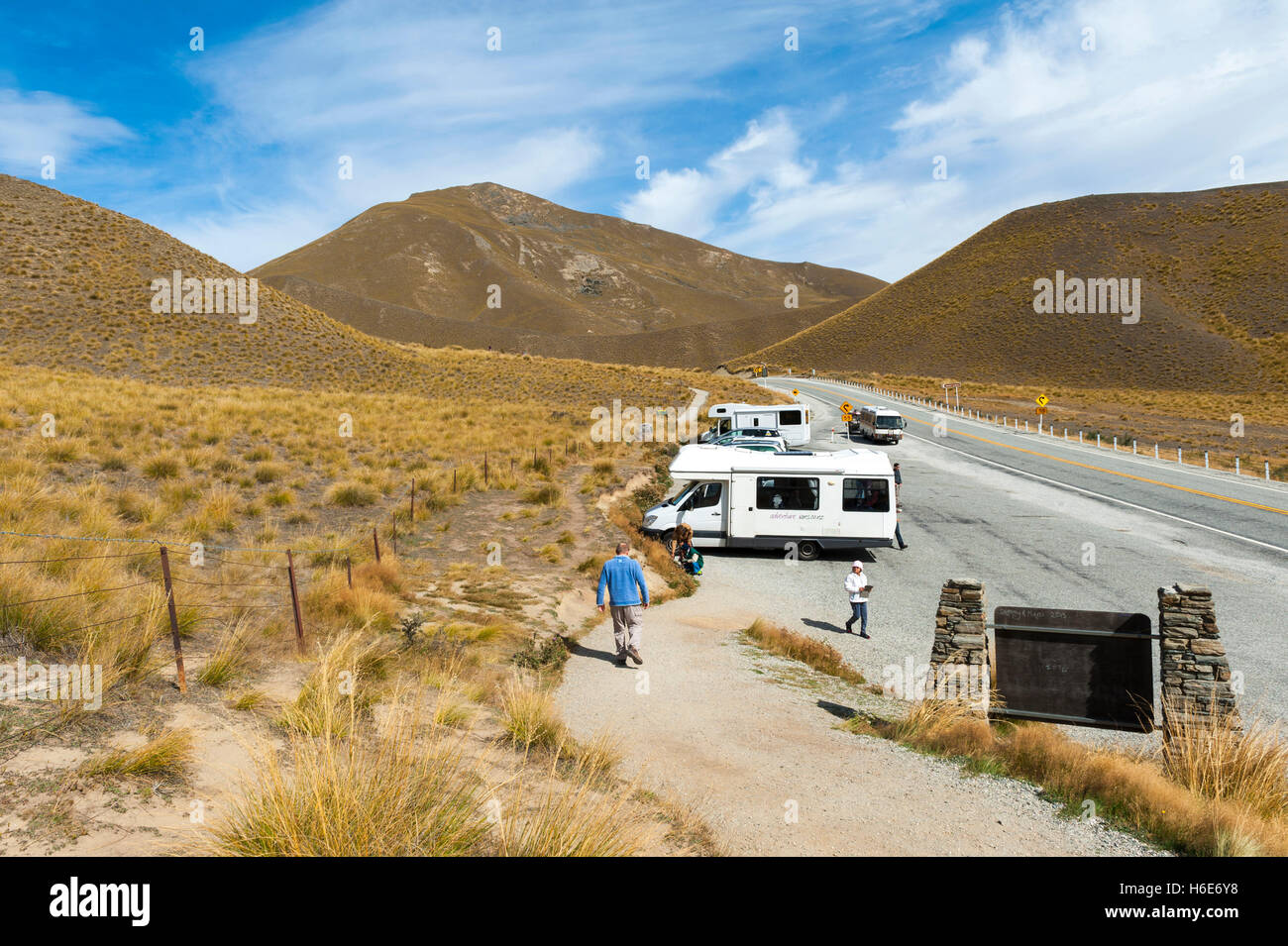 Car park at scenic lookout of Lindis Pass on State Highway 8, south ...