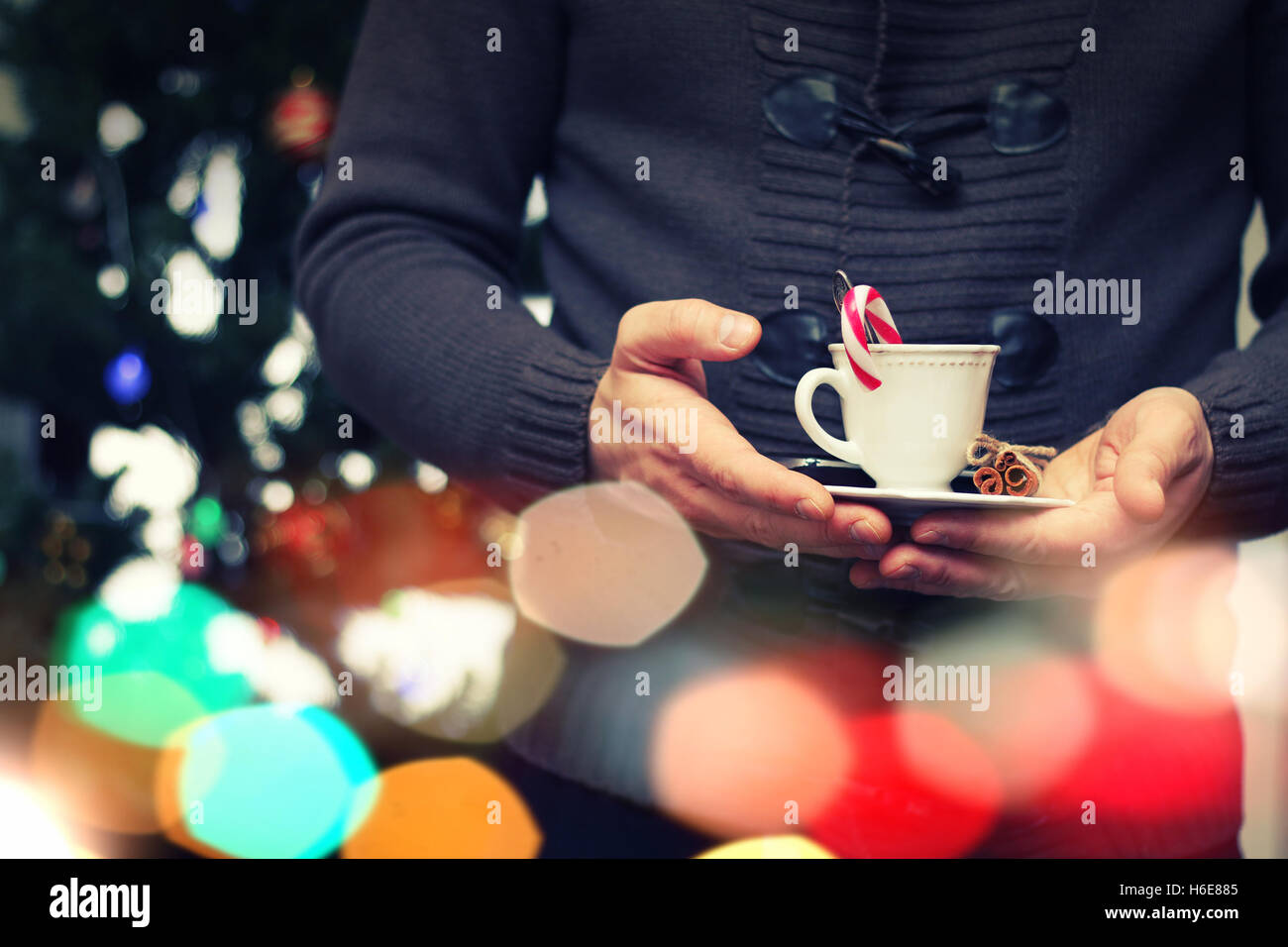 Black woman reading no face hi-res stock photography and images - Alamy