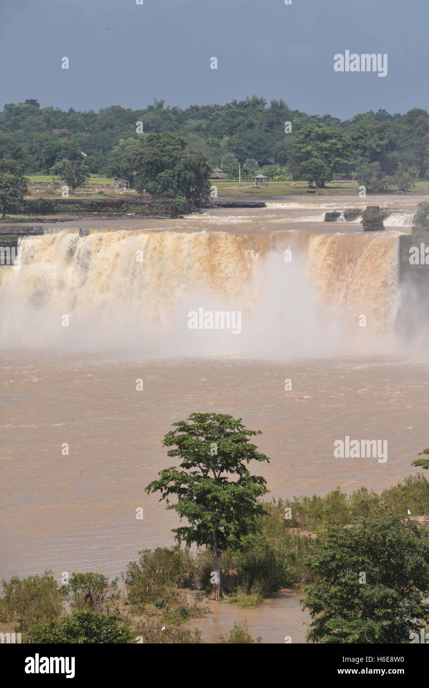 Chitrakot waterfall, Chattishgarh, India Stock Photo - Alamy