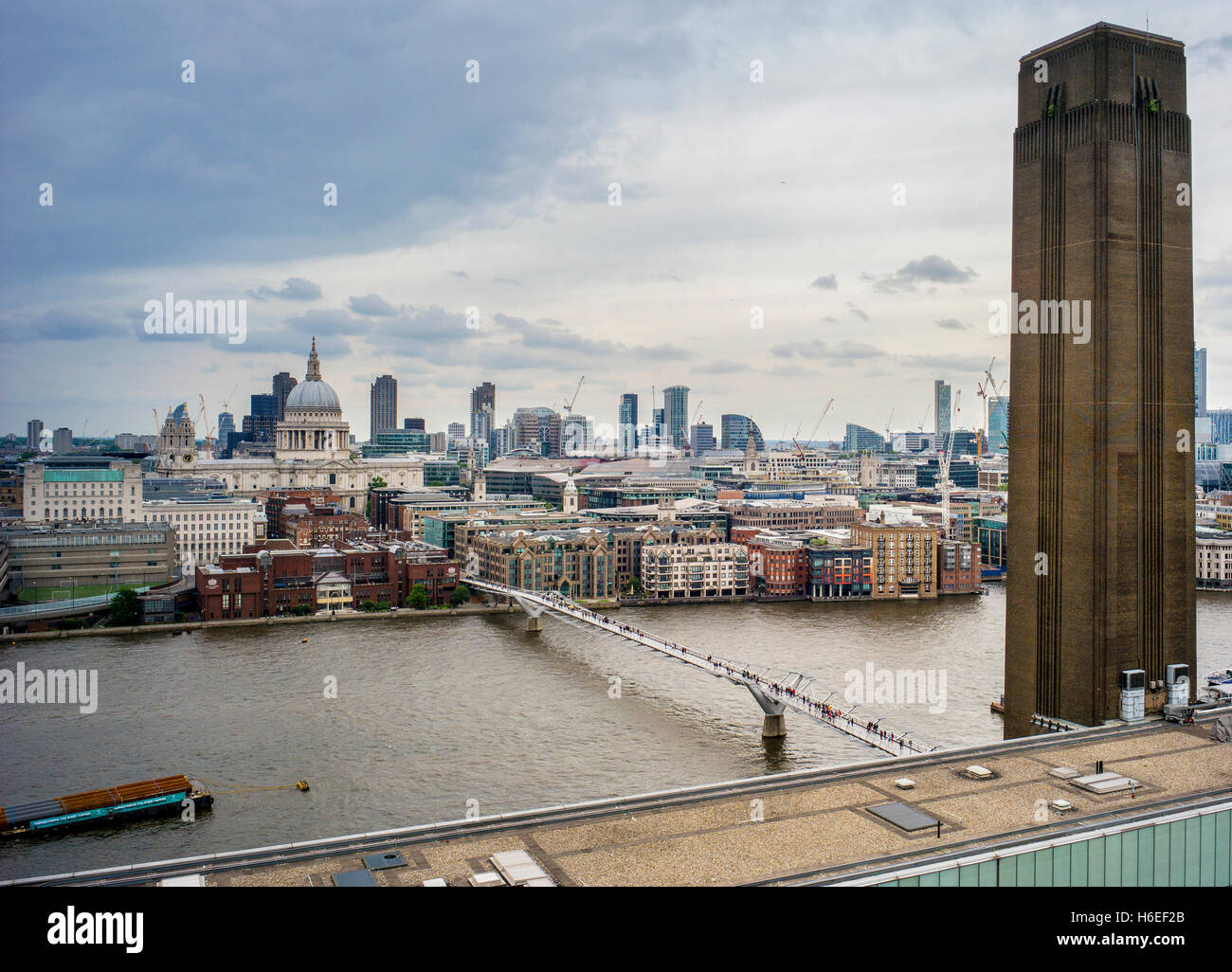Extension over river hi-res stock photography and images - Alamy