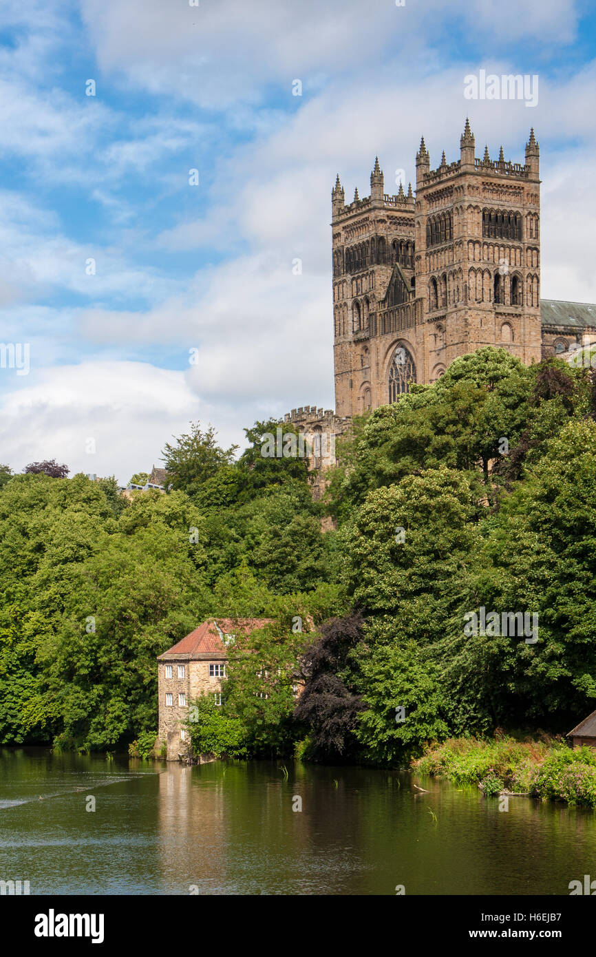 Durham Cathedral from the River Wear Stock Photo - Alamy