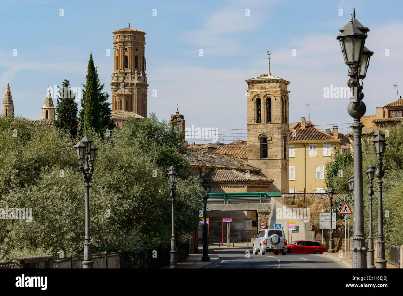 Romanesque church of "La Madalena" and Gothic Cathedral in Tudela ...