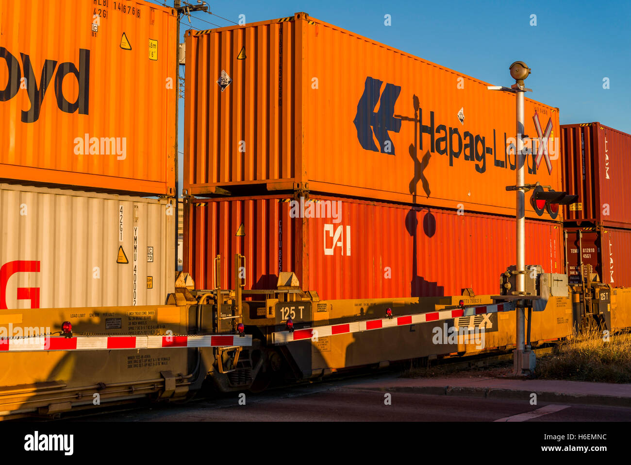 Train crates hi-res stock photography and images - Alamy