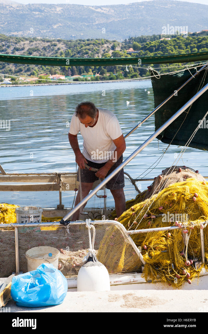 Preparing nets hi-res stock photography and images - Alamy