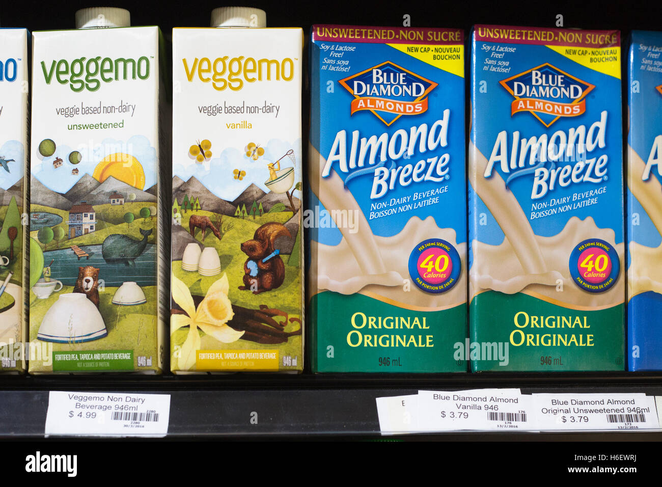 Packaged dairy products hi-res stock photography and images - Alamy