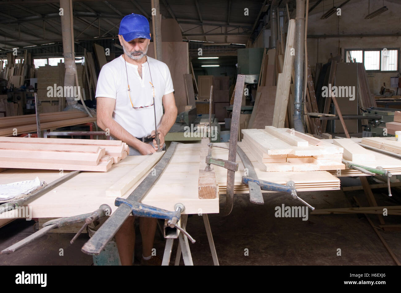 carpenter at work in a workshop Stock Photo - Alamy