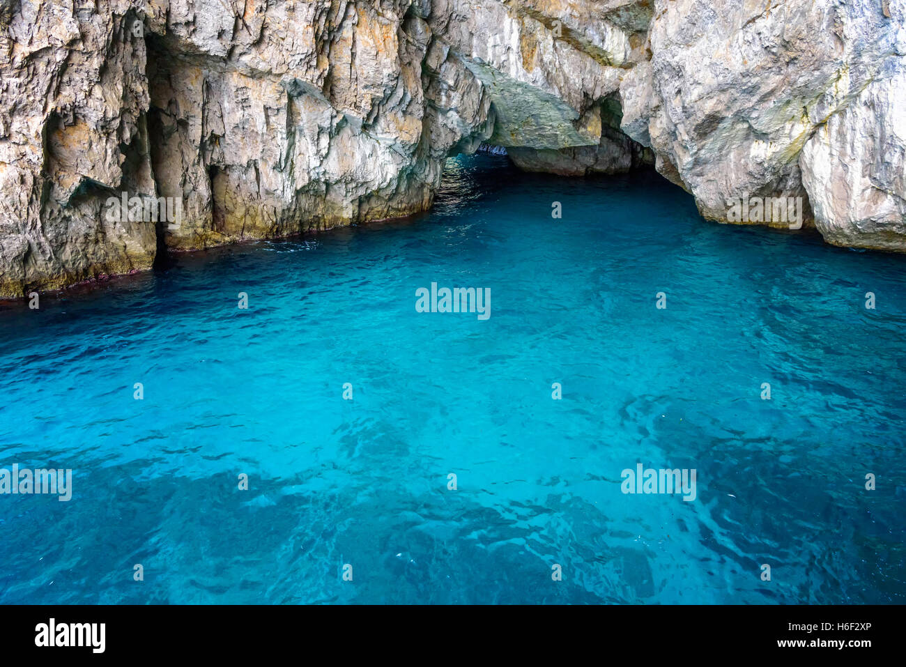 White grotto capri hi-res stock photography and images - Alamy