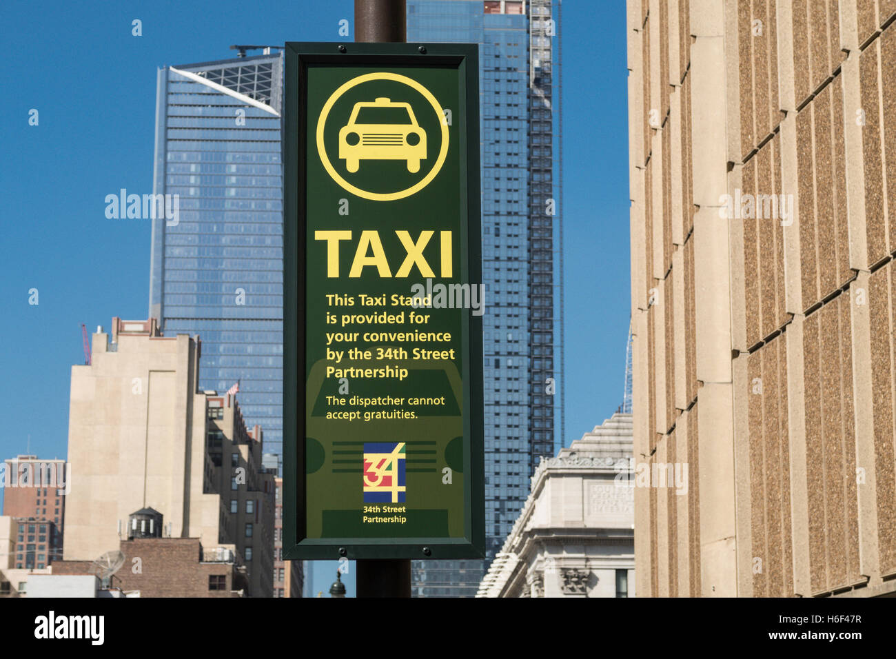 Yellow Taxi Stand Sign, Midtown Manhattan, NYC, USA Stock Photo - Alamy