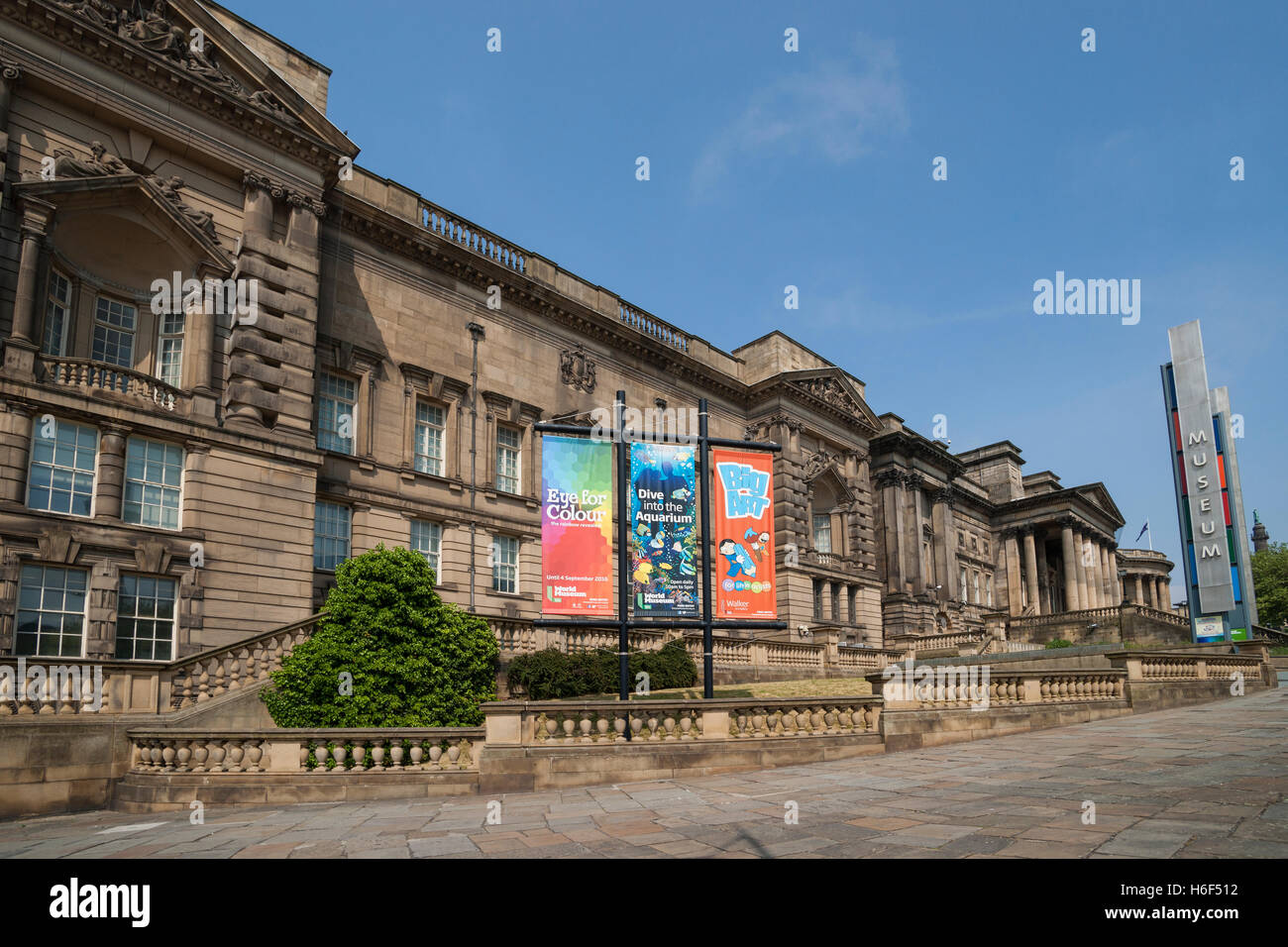 William brown library and museum hi-res stock photography and images ...
