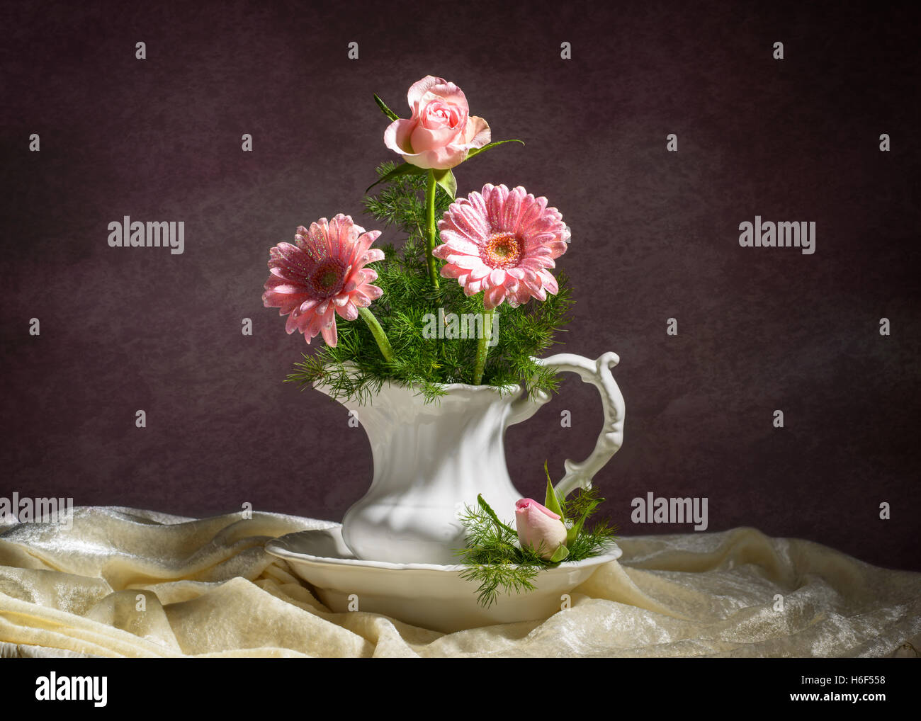 Arrangement of flowers in jug Stock Photo - Alamy