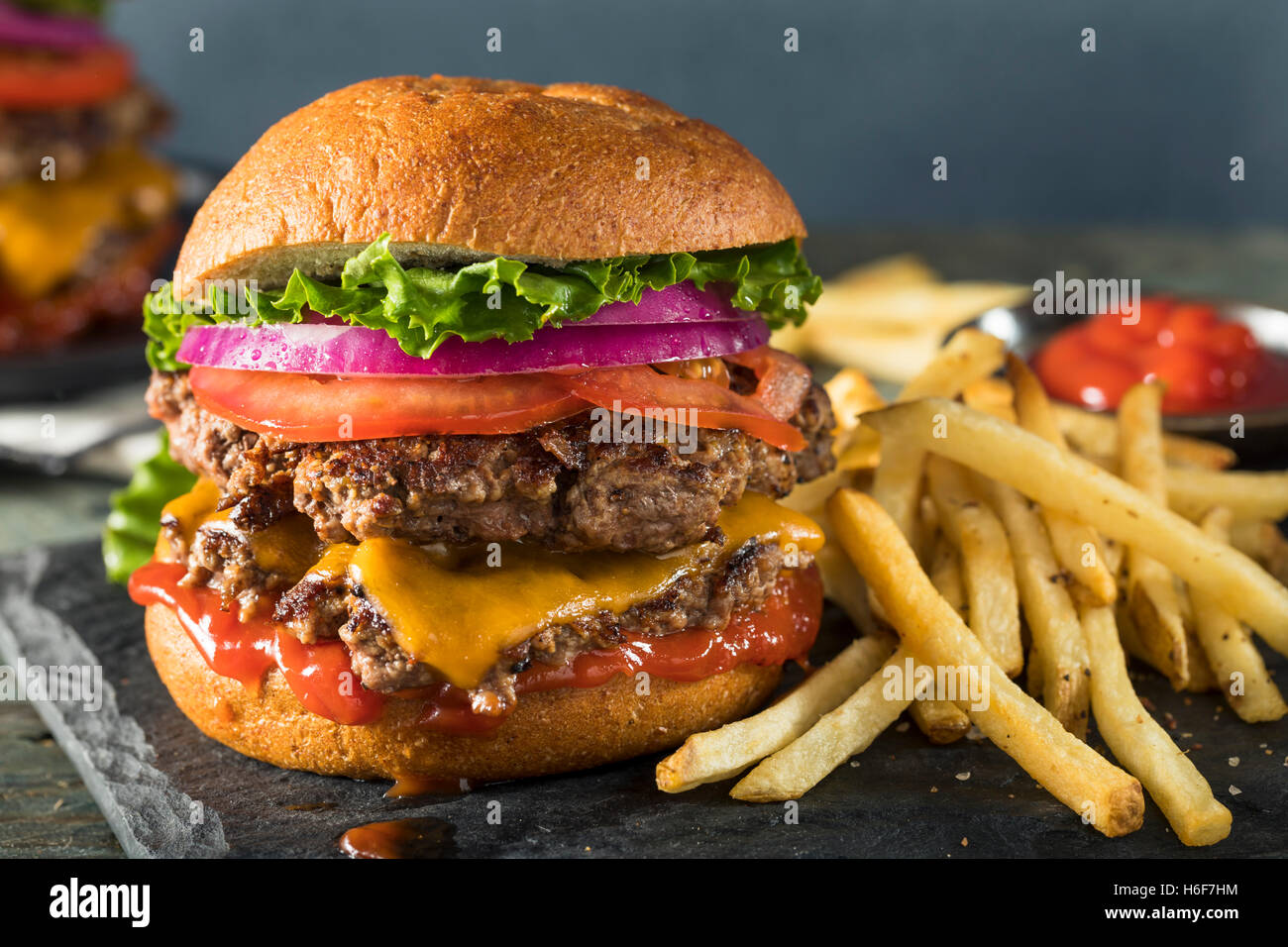 Smash burger hi-res stock photography and images - Alamy