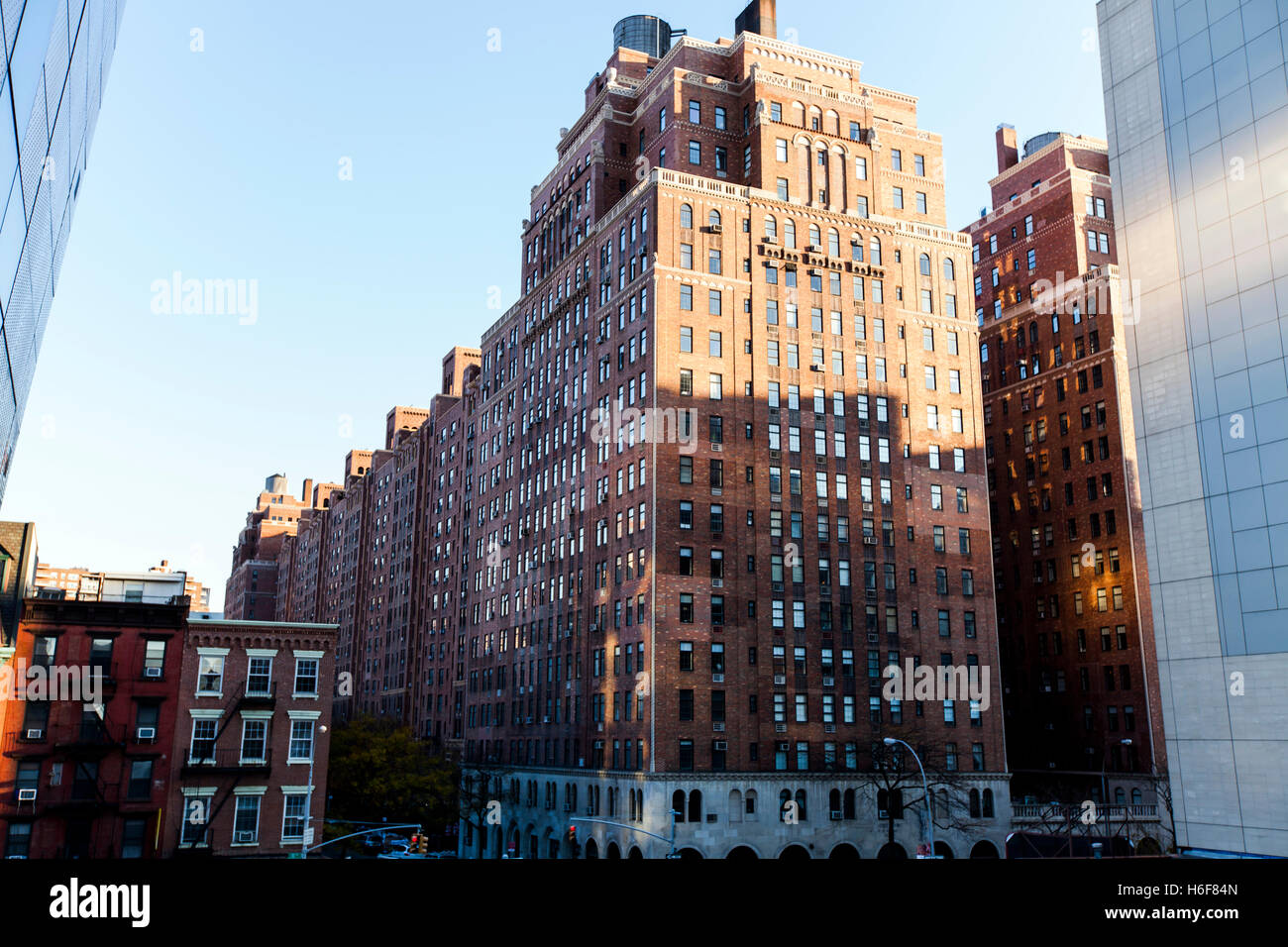 Residential building in Manhattan, New-York Stock Photo - Alamy