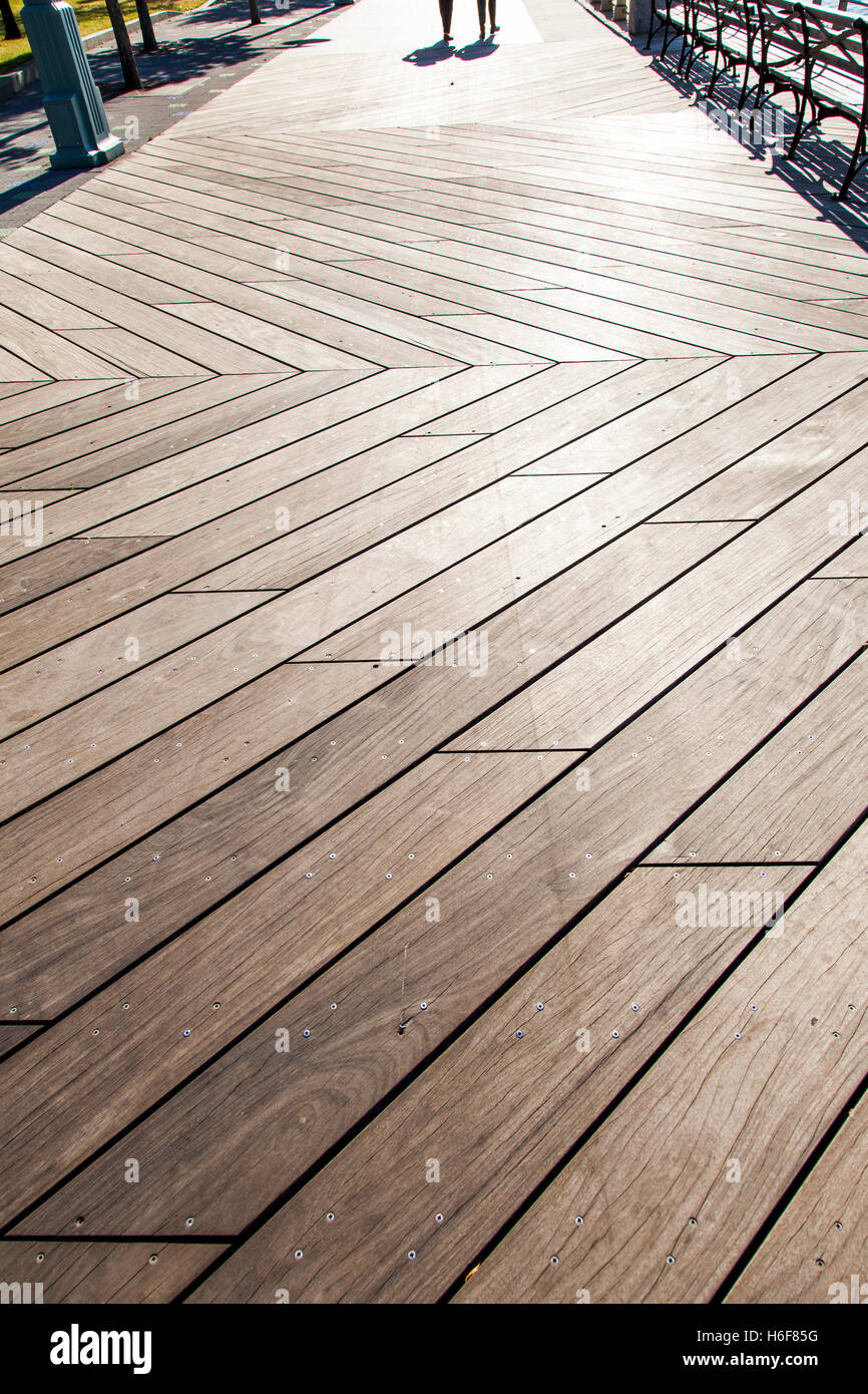 Boarwalk with wooden deck floor Stock Photo - Alamy