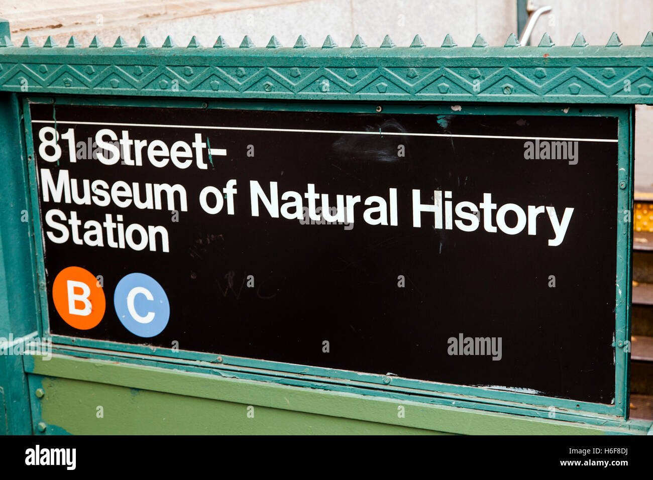 81st street hi-res stock photography and images - Alamy