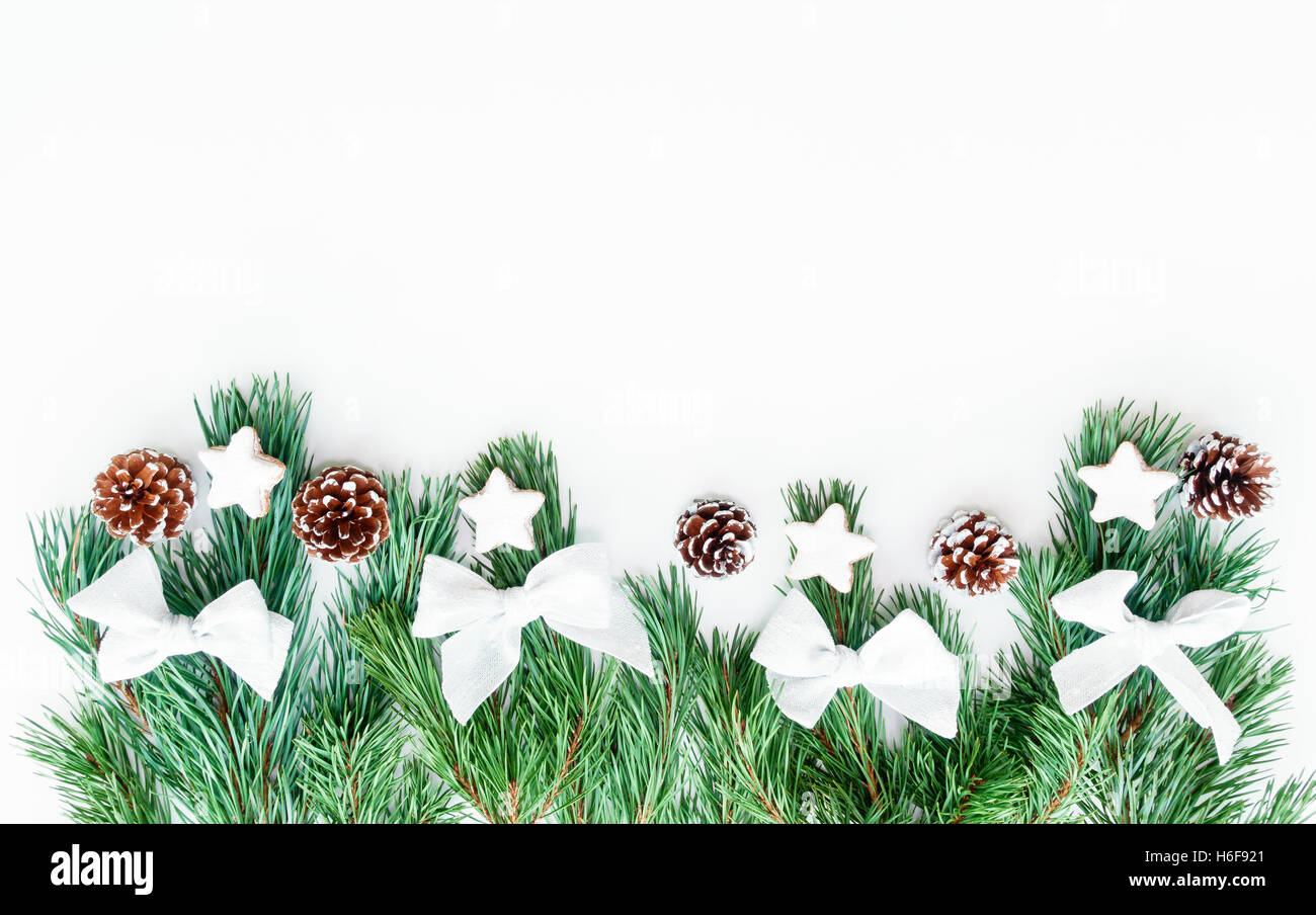 Simple christmas border hi-res stock photography and images - Alamy